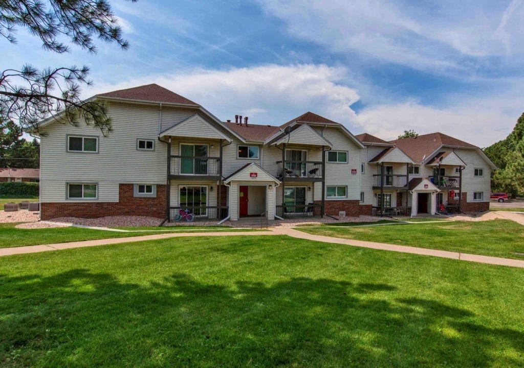 Pathfinder Partners picks up Aurora apts. for $18.3M - Colorado Real ...